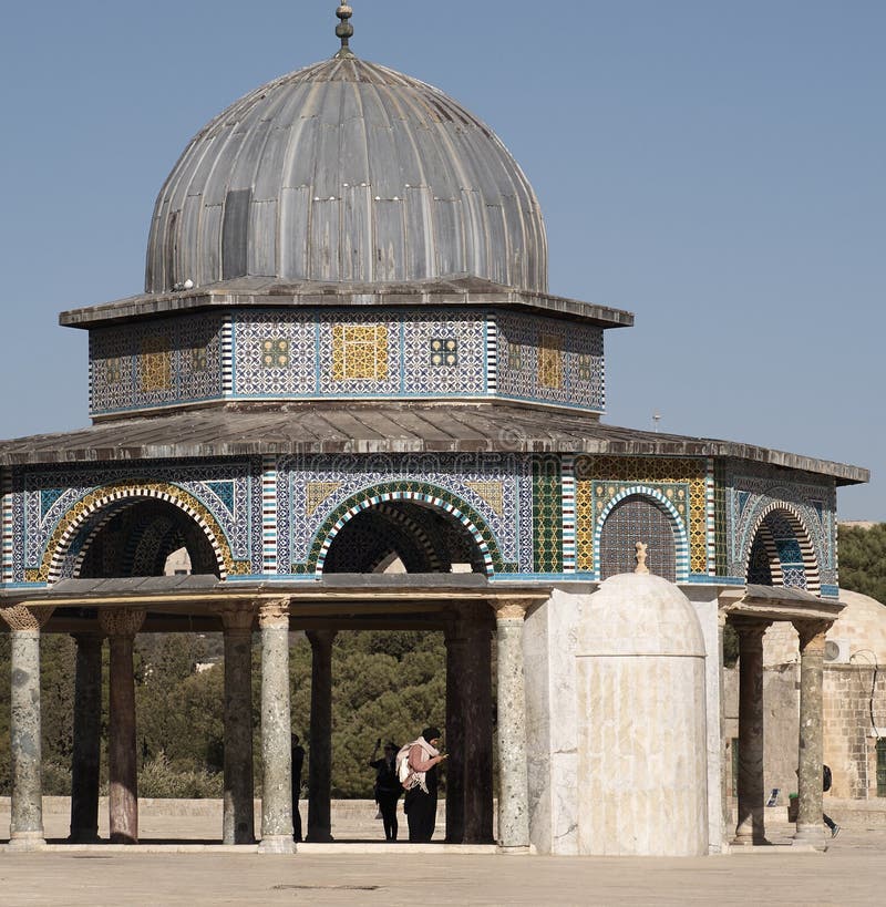 View of Dome of the Rock and Dome of the Chain on the Temple Mount in ...