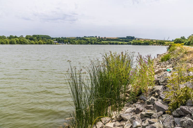 A View Down the Shore of Boddington Reservoir, Northampton, UK Stock ...