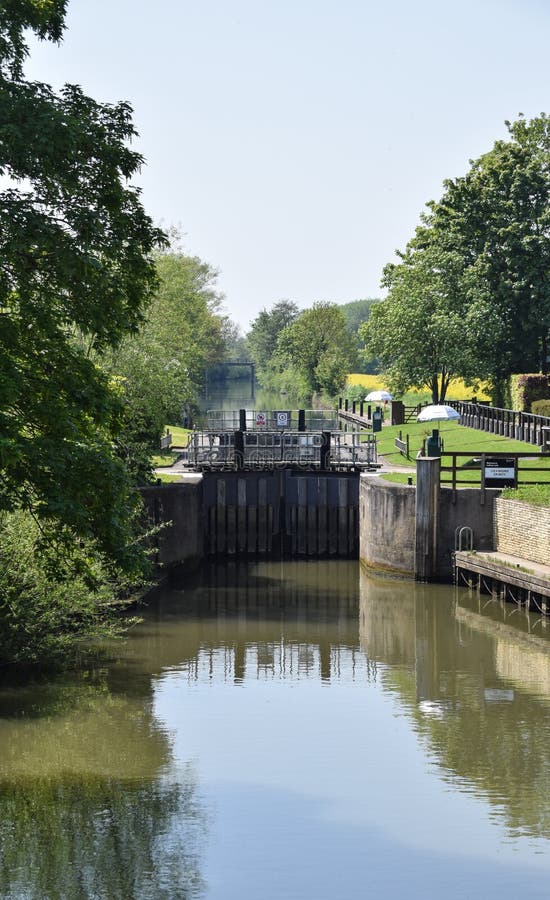 Culham lock gate stock photo. Image of hampshire, transport - 118702458