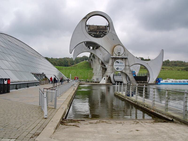 View of the Falkirk Wheel editorial image. Image of falkirk - 29083900