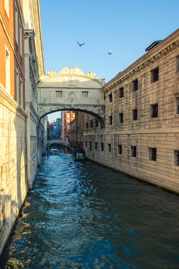 The Famous Bridge of Sighs in Venice,Italy Editorial Photography ...