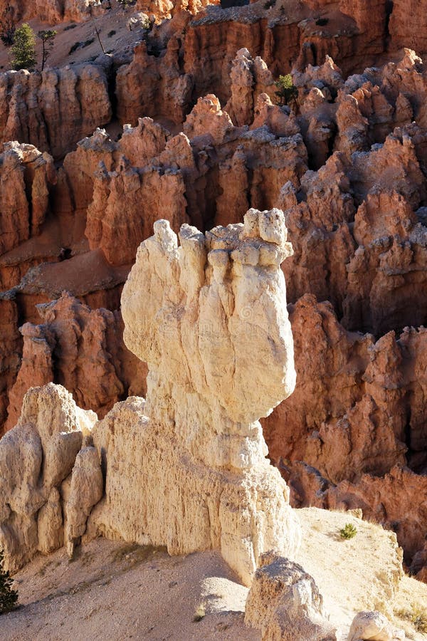 View of Famous Bryce Canyon Stock Image - Image of bryce, hiking: 28844971