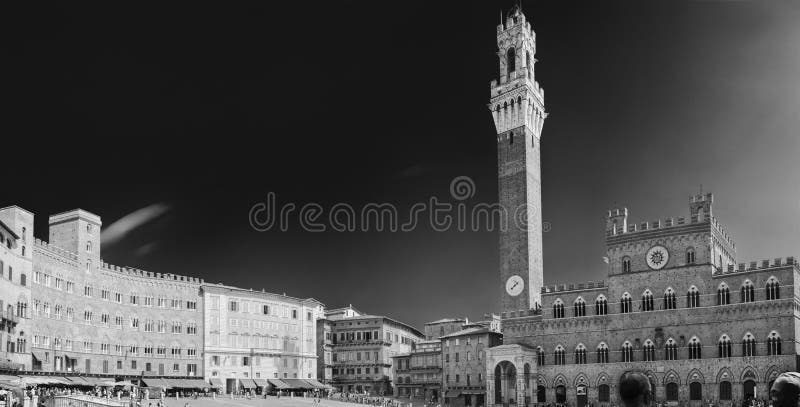 View of Famous Siena Main Square Stock Image - Image of audience, high ...