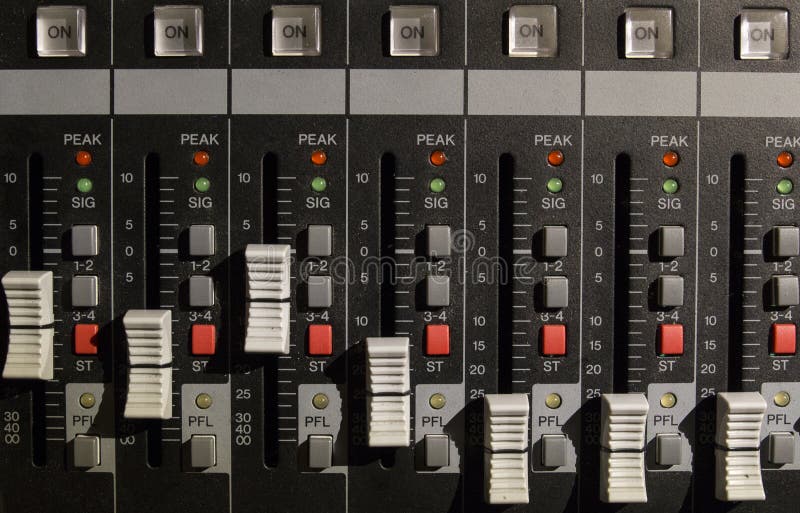 Frontal Mixer Stock Illustrations – 4 Frontal Mixer Stock Illustrations ...