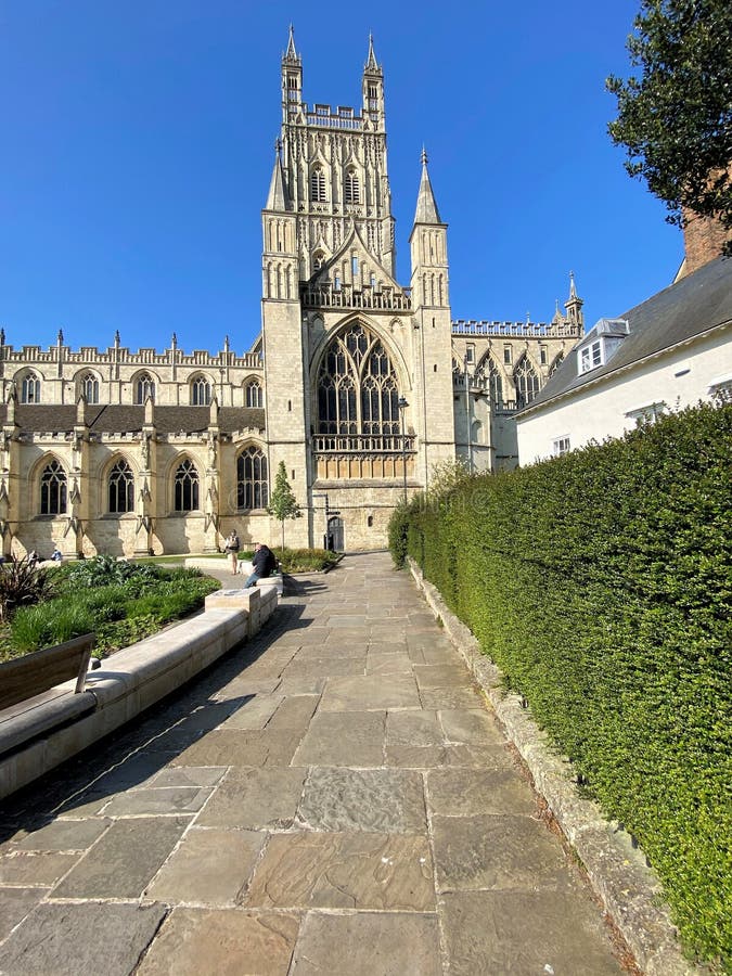 A View of Gloucester Cathedral Editorial Stock Image - Image of tourism ...