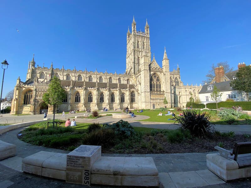A View of Gloucester Cathedral Editorial Photo - Image of historic ...