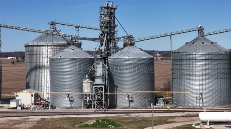 View of Grain Elevators and Storage Complex Stock Footage - Video of seed, equipment: 311425092