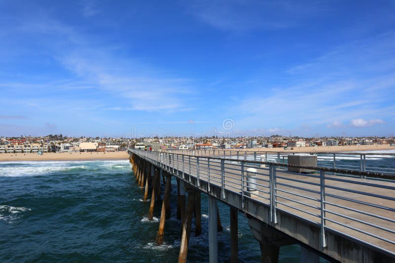 View of HERMOSA BEACH PIER, Hermosa Beach, California Editorial Photo ...