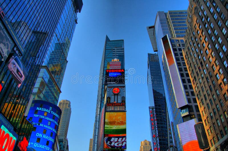 View of the Iconic Buildings of Manhattan (New York) Editorial Photo ...