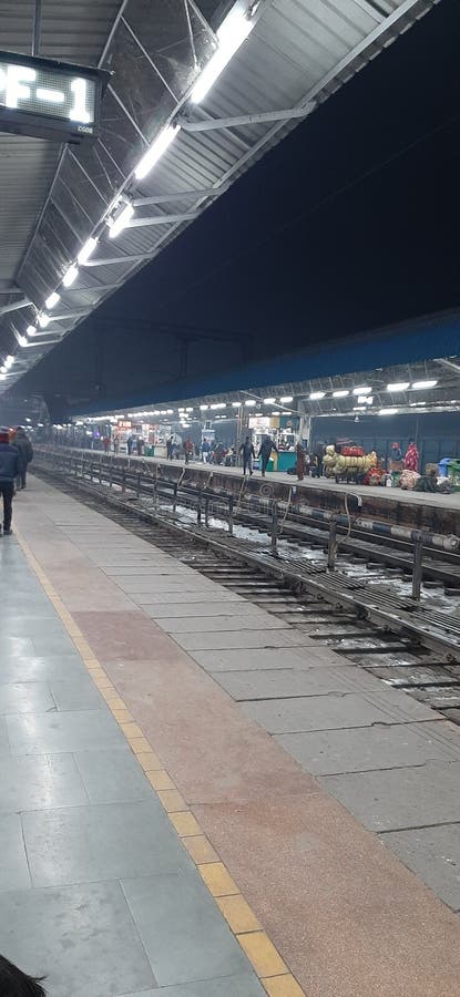 View of Indian Railway Platform Stock Image - Image of view, station ...