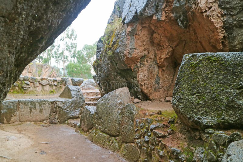 Q`Enqo Ritual Cave, an Archaeological Site Once the Incas Mysterious ...
