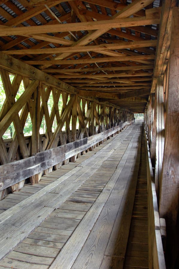 Interior of Clarkson Covered Bridge, View inside the Clarkson Covered ...