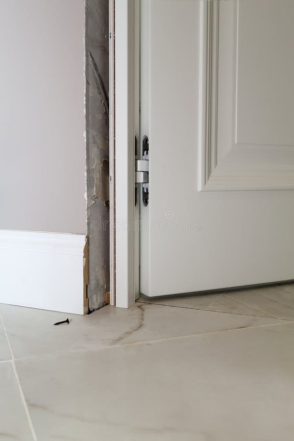 Installation of Hidden Skirting Board at the Initial Stage of Finishing ...