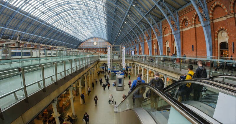 Interior of St Pancras International Railway Station, London Editorial ...