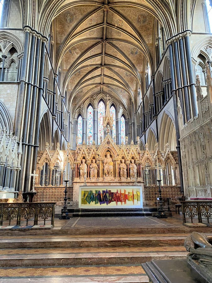 A View of the Interior of Worcester Cathedral Editorial Photography ...