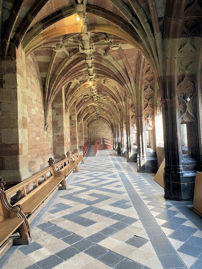 A View of the Interior of Worcester Cathedral Editorial Photography ...