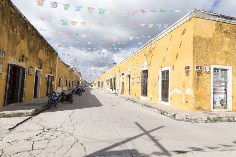 View of Izamal, the Yellow Town Editorial Stock Image - Image of yellow ...