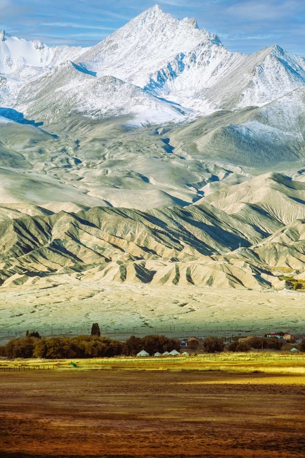 View of Karakoram Mountains of Sinkiang, China Stock Image - Image of ...
