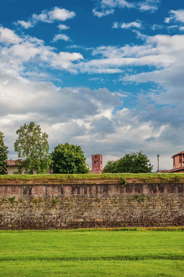 Lucca ancient walls stock photo. Image of building, lucca - 128415352