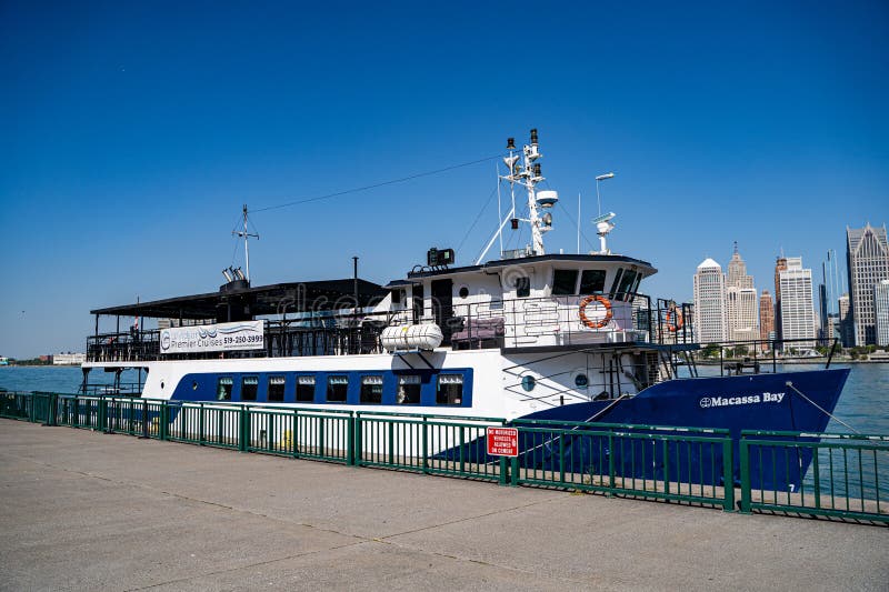 View of Macassa Bay Tour Boat in Windsor. Editorial Photography - Image ...