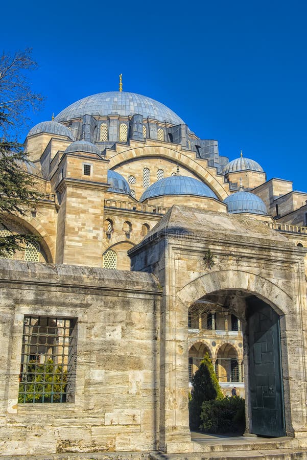 A View of the Majestic Suleiman Mosque in Istanbul, Turkey. Editorial ...