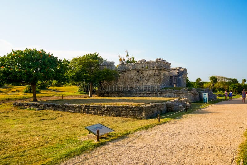 View of Mayan Temples at Tulum, Mexico Editorial Photo - Image of ...