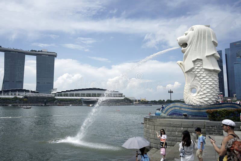 A View of Merlion at Merlion Park Editorial Photography - Image of view ...