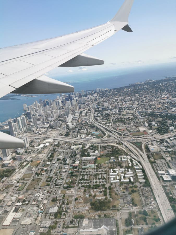 View of Miami from Airplane Stock Image - Image of 2022, airplane ...