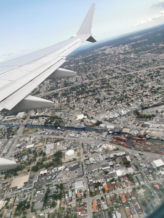 View of Miami from Airplane Stock Image - Image of interchange, airport ...