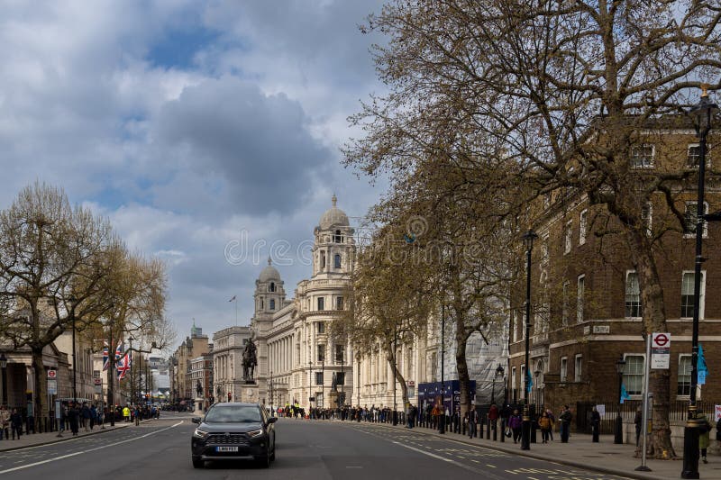 View of Parliament Square and Monument Editorial Stock Photo - Image of ...