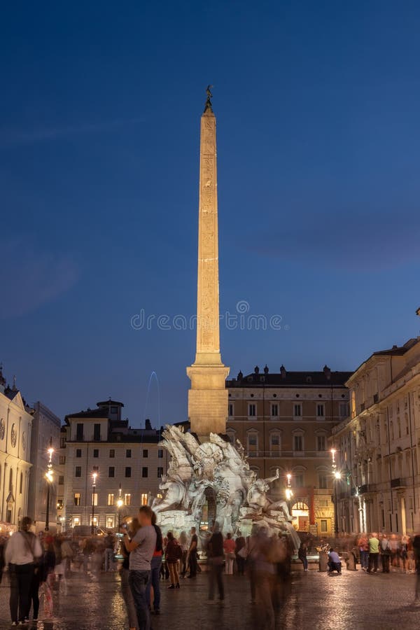 View of Piazza Navona in Rome at Night Editorial Stock Image - Image of ...