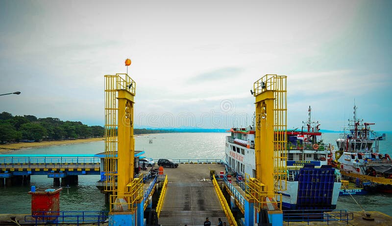 View of Pier from Ferry Boat when Boarding Editorial Stock Image ...