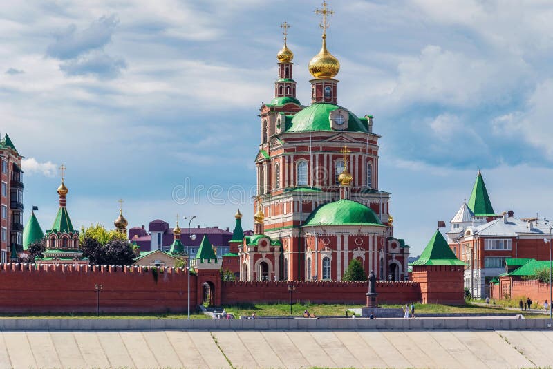 View of the Resurrection Cathedral in Yoshkar-Ola. Stock Photo - Image ...