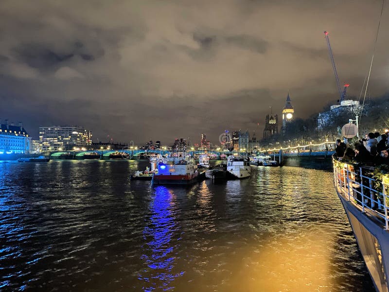 A View of the River Thames at Night Editorial Image - Image of midnight ...