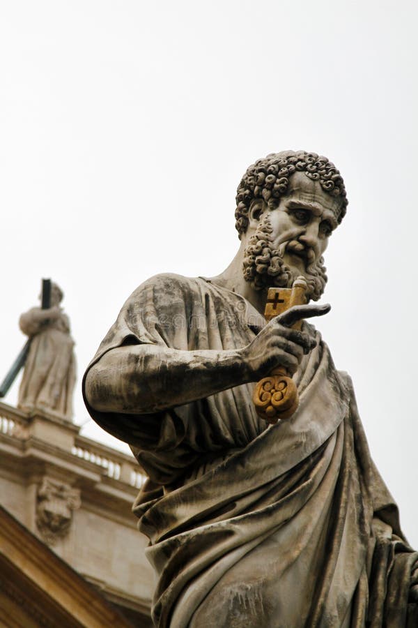 Saint Peter statue editorial photography. Image of stone - 105998657