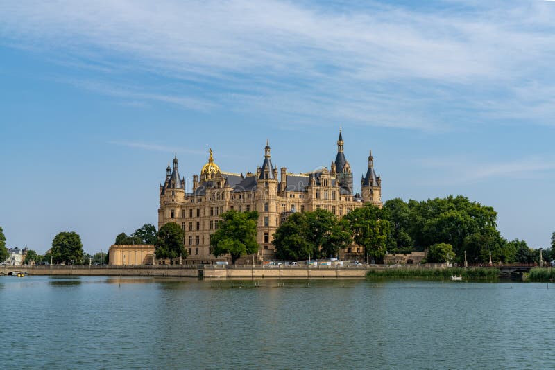 View of the Schwerin Castle in Mecklenburg-Vorpommern in Germany ...