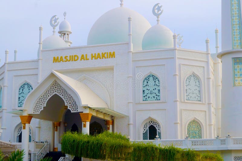 Front View of the Al Hakim Mosque by the Sea Stock Photo - Image of ...