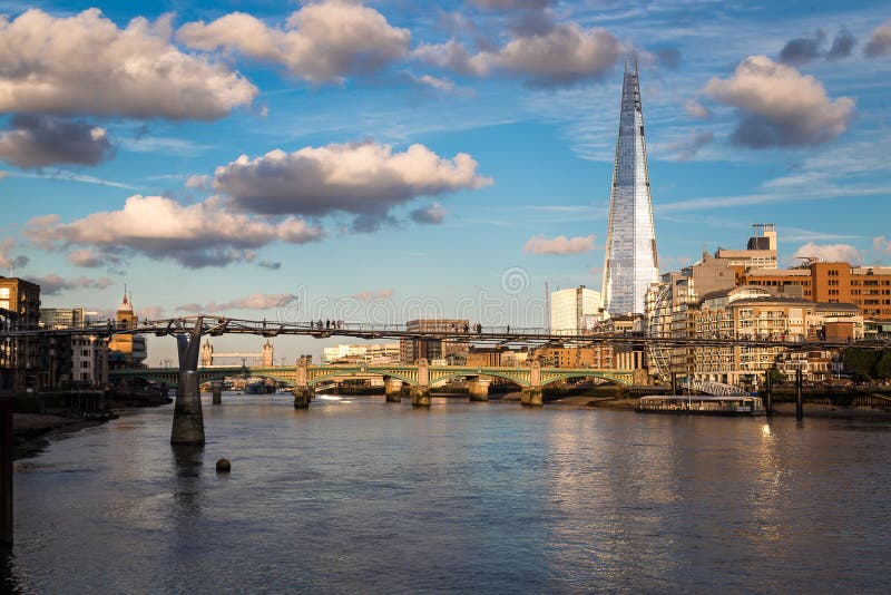 View of Southwark Bridge Crossing the River Thames in London, UK Stock ...