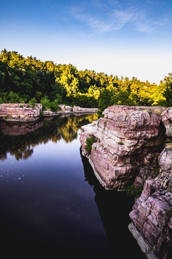 View of Split Rock Creek, Palisades State Park Stock Photo - Image of ...