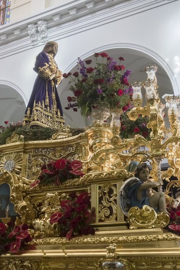 Documenting the Jesus of Medinaceli Procession from the Crowd, Madrid ...