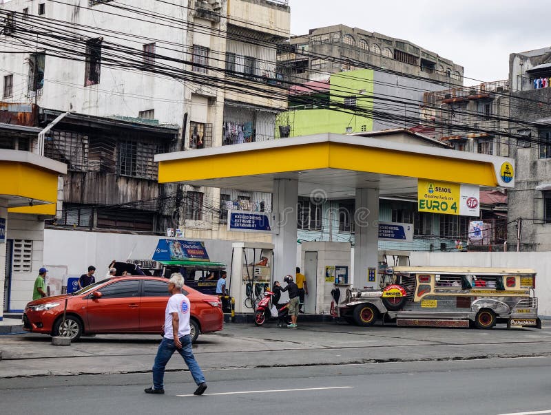View of the Street in Manila, Philippines Editorial Photography - Image ...