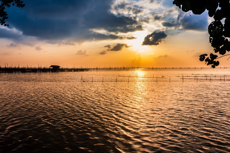 View Lake Songkhla at Night Stock Photo - Image of twilight, boat: 59894794