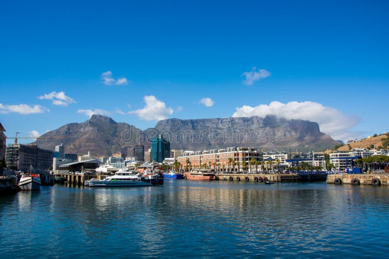 View of Table Mountain from the V&a Waterfront Editorial Photo - Image ...