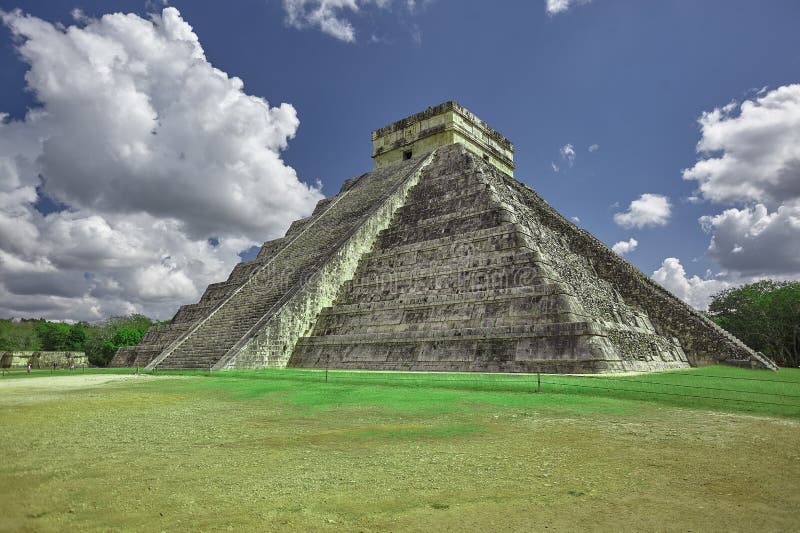 View of Three Quarters of the Pyramid of Chichen Itza Stock Image ...
