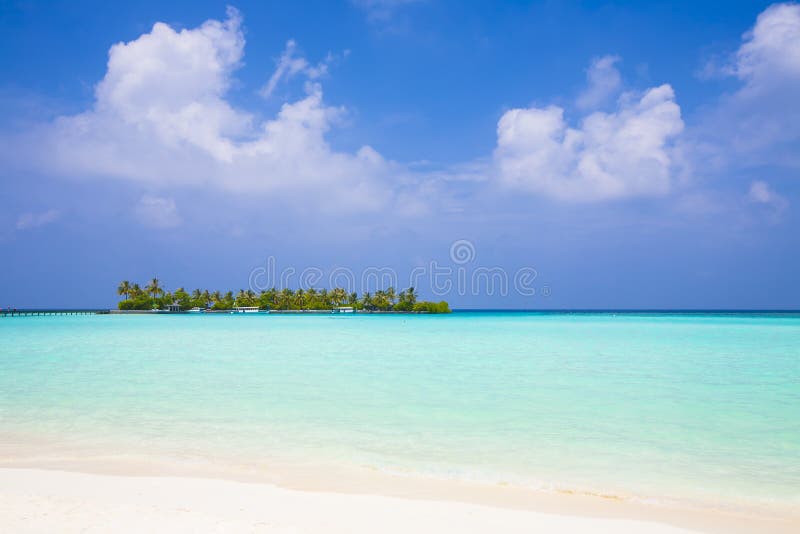 View to a tropical island stock image. Image of horizon - 24493375