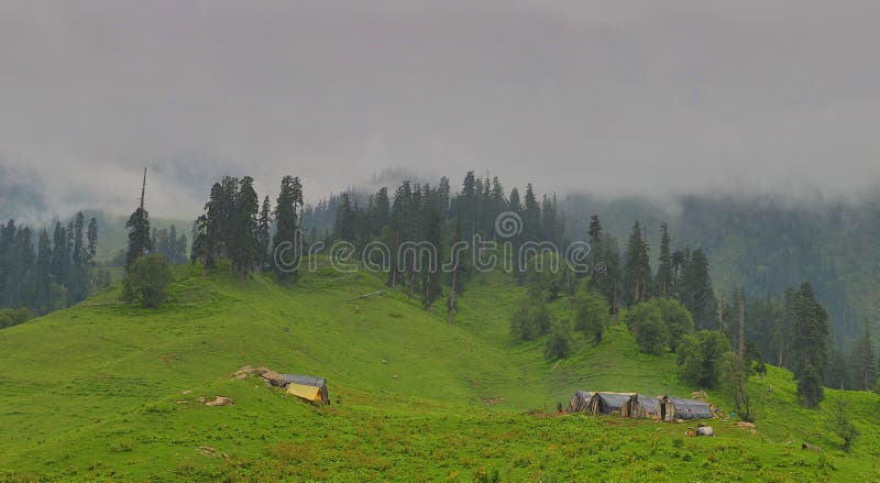 View from the Top of the Bunbuni Pass, Himachal Pradesh India Stock ...