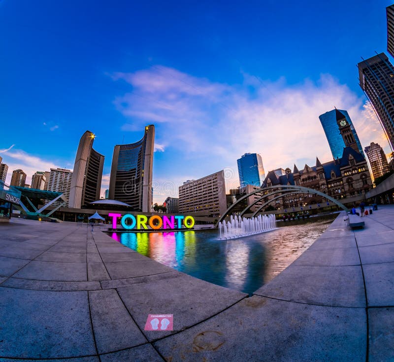 View of Toronto City Hall editorial image. Image of square - 77429140