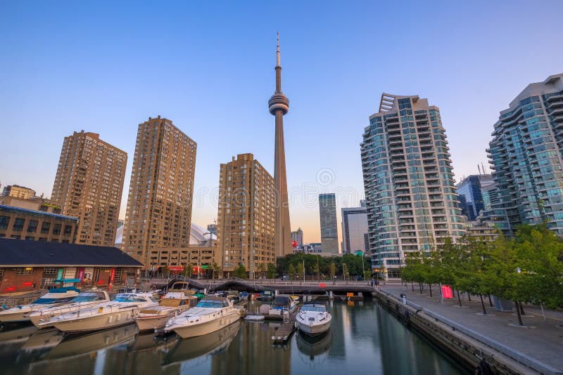 View of Toronto Harbour Front Editorial Stock Image - Image of blue ...