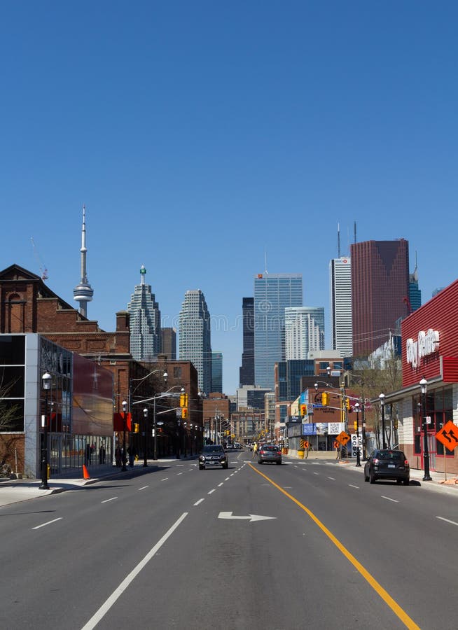 View Towards Downtown Toronto Editorial Photography - Image of cars ...