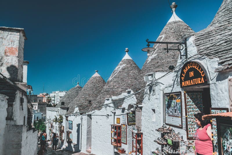 View on Trulli of Alberobello. Editorial Stock Image - Image of beach ...